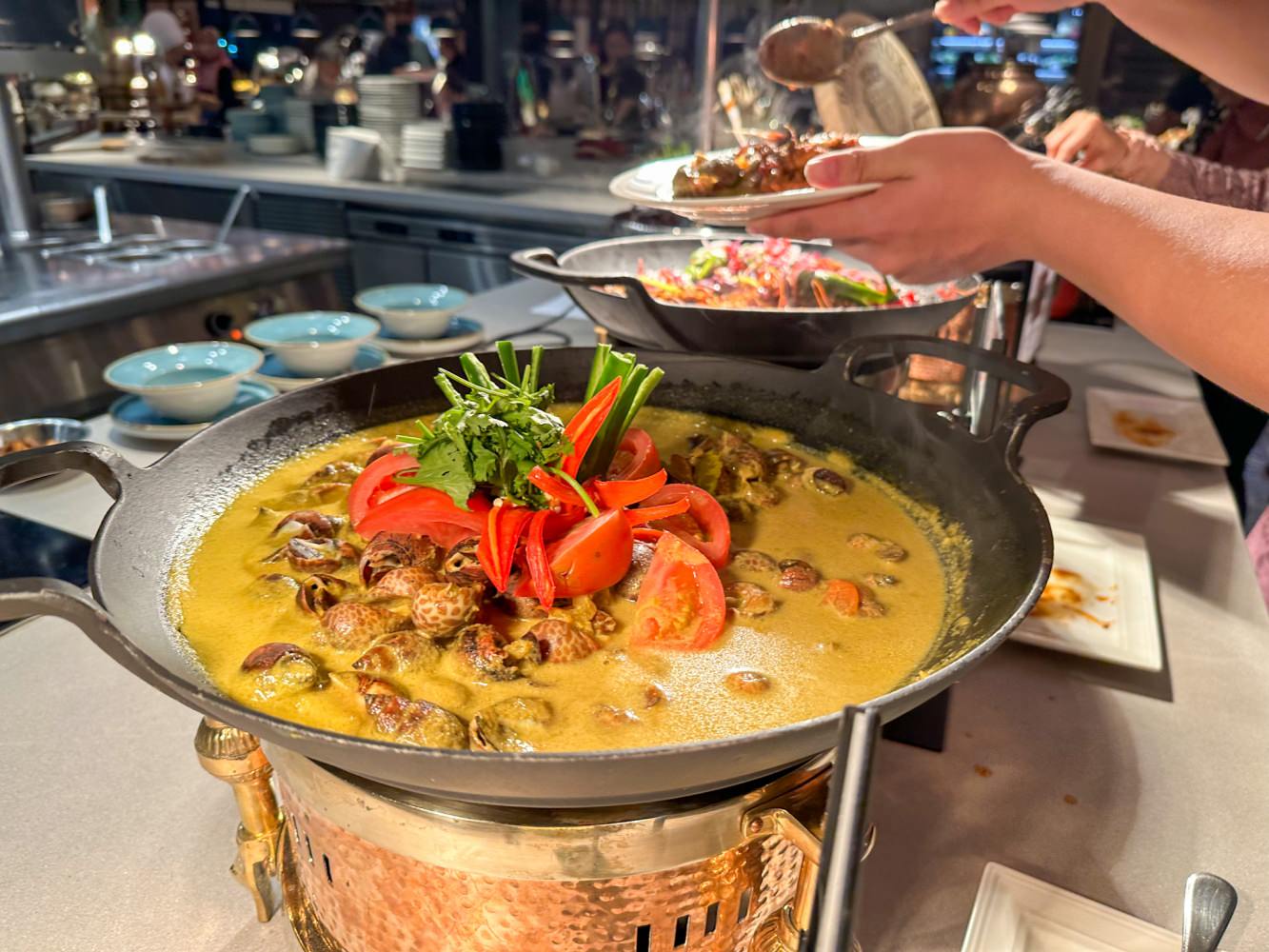 [馬來西亞檳城]Amari SPICE Penang AMAYA自助式晚餐 餐點種類多元位子非常多｜異國料理多種選擇 還有冰品可以吃｜甜點類型 ...